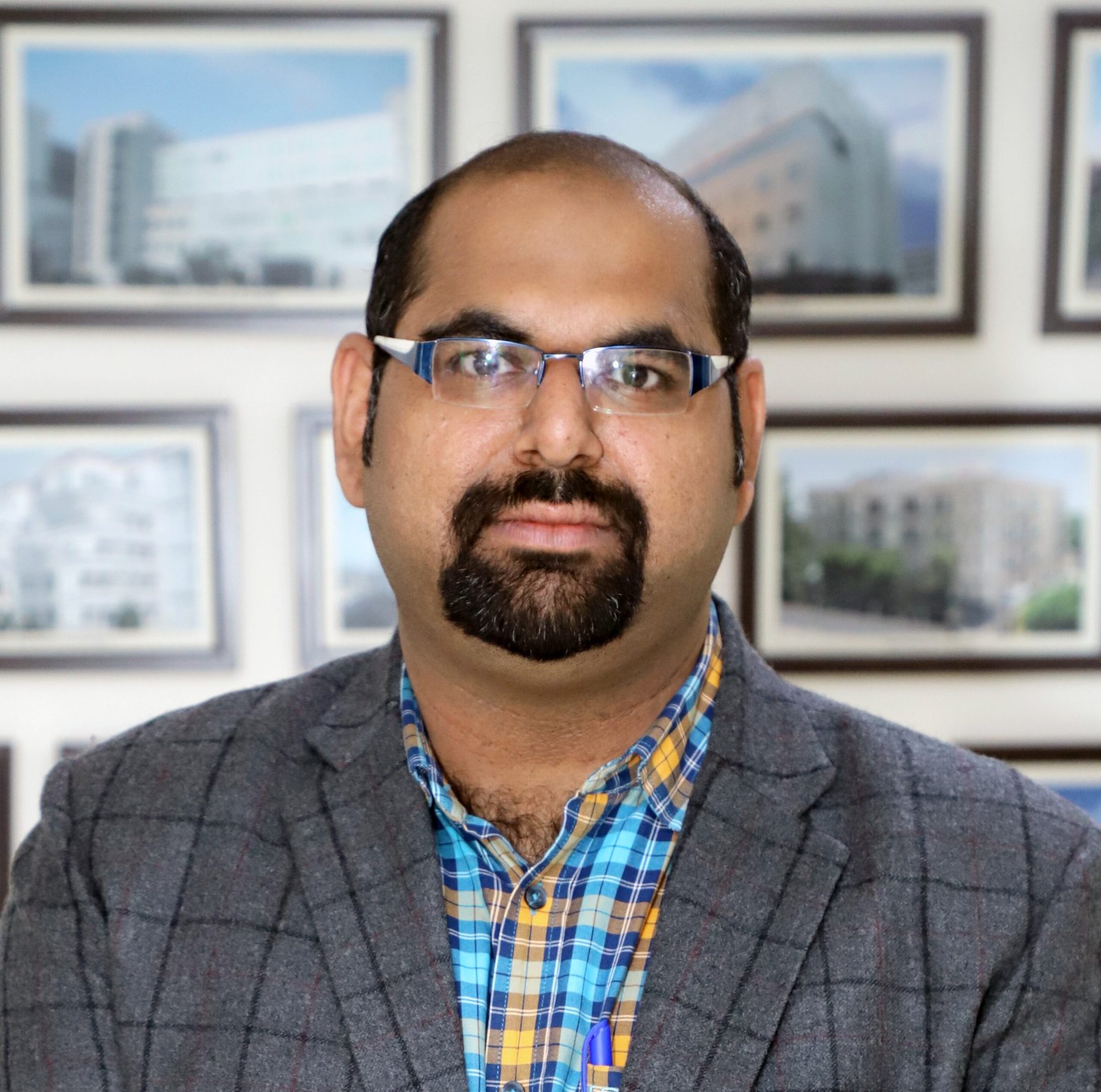Dr. Nitin Sardana- General surgeon in Faridabad - Gastrology Health